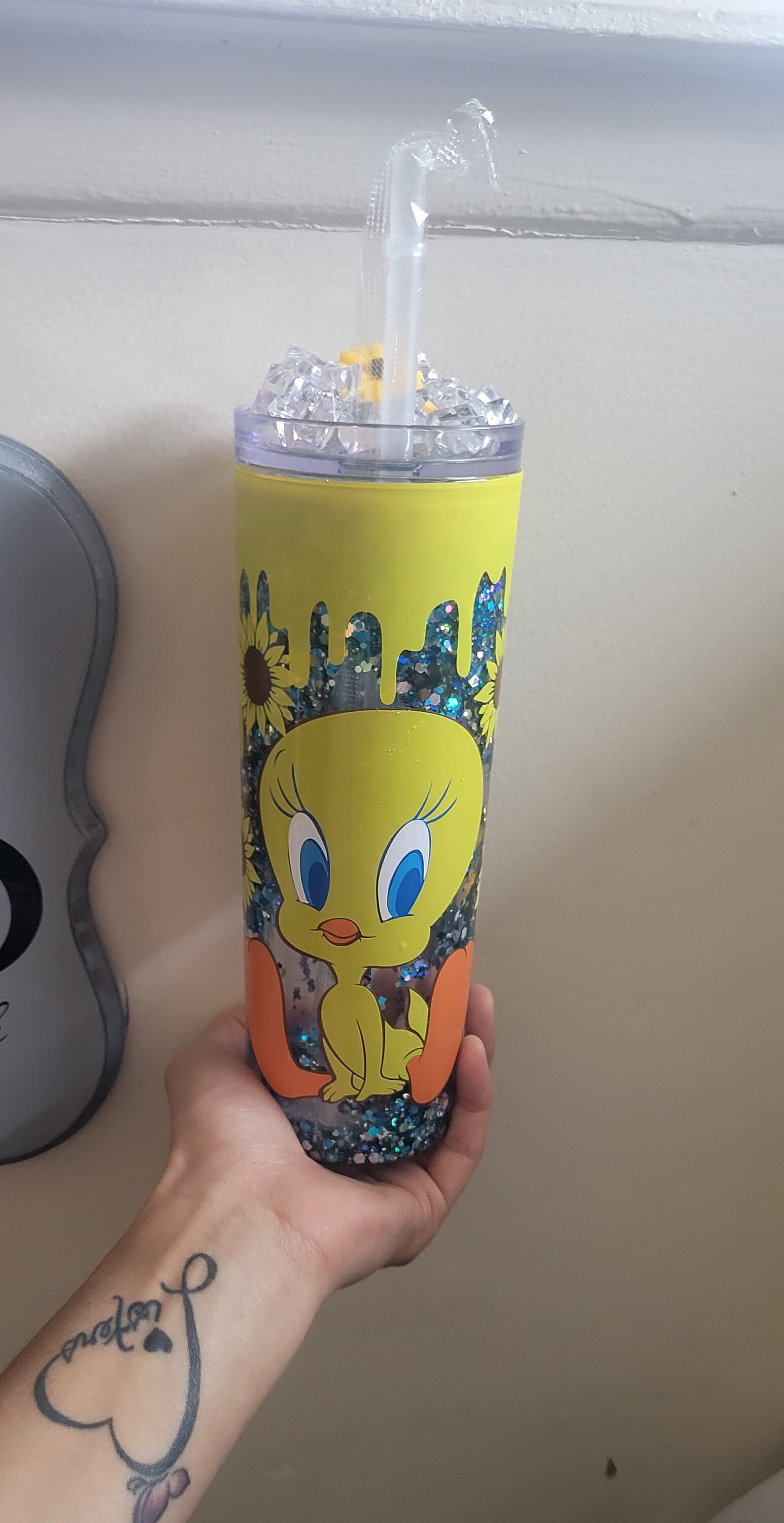 18 Oz Tweety Snow Globe Tumbler - Etsy