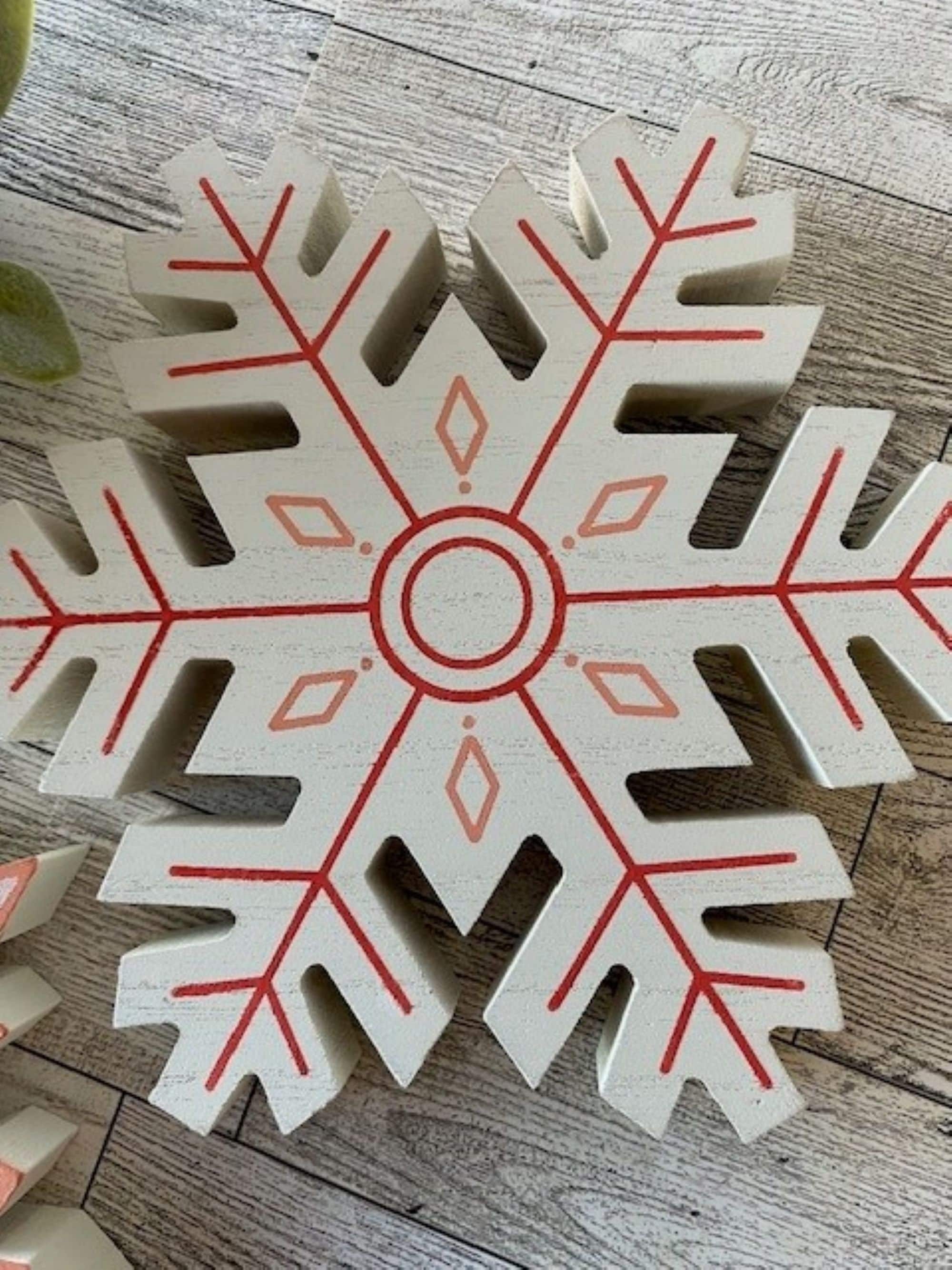 Stand Alone Wooden Snowflake Set - Etsy