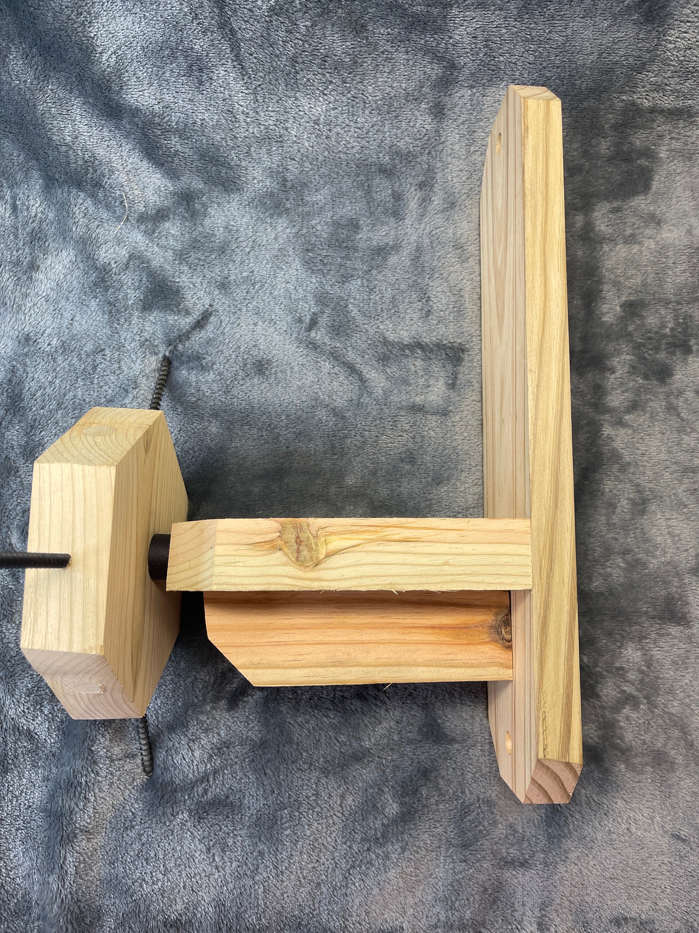 Have Fun Watching Your Squirrels Eat From This Three Corn Cob Spinning ...