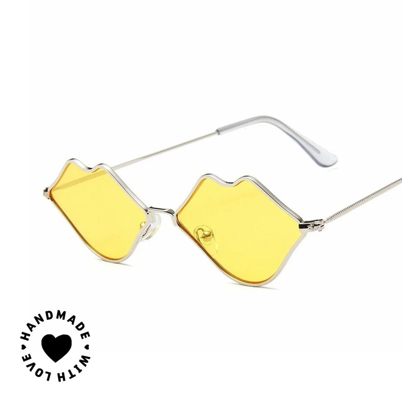 Retro Red Lips Sunglasses 50s 80s Style Glasses: Vintage Chic Shades ...