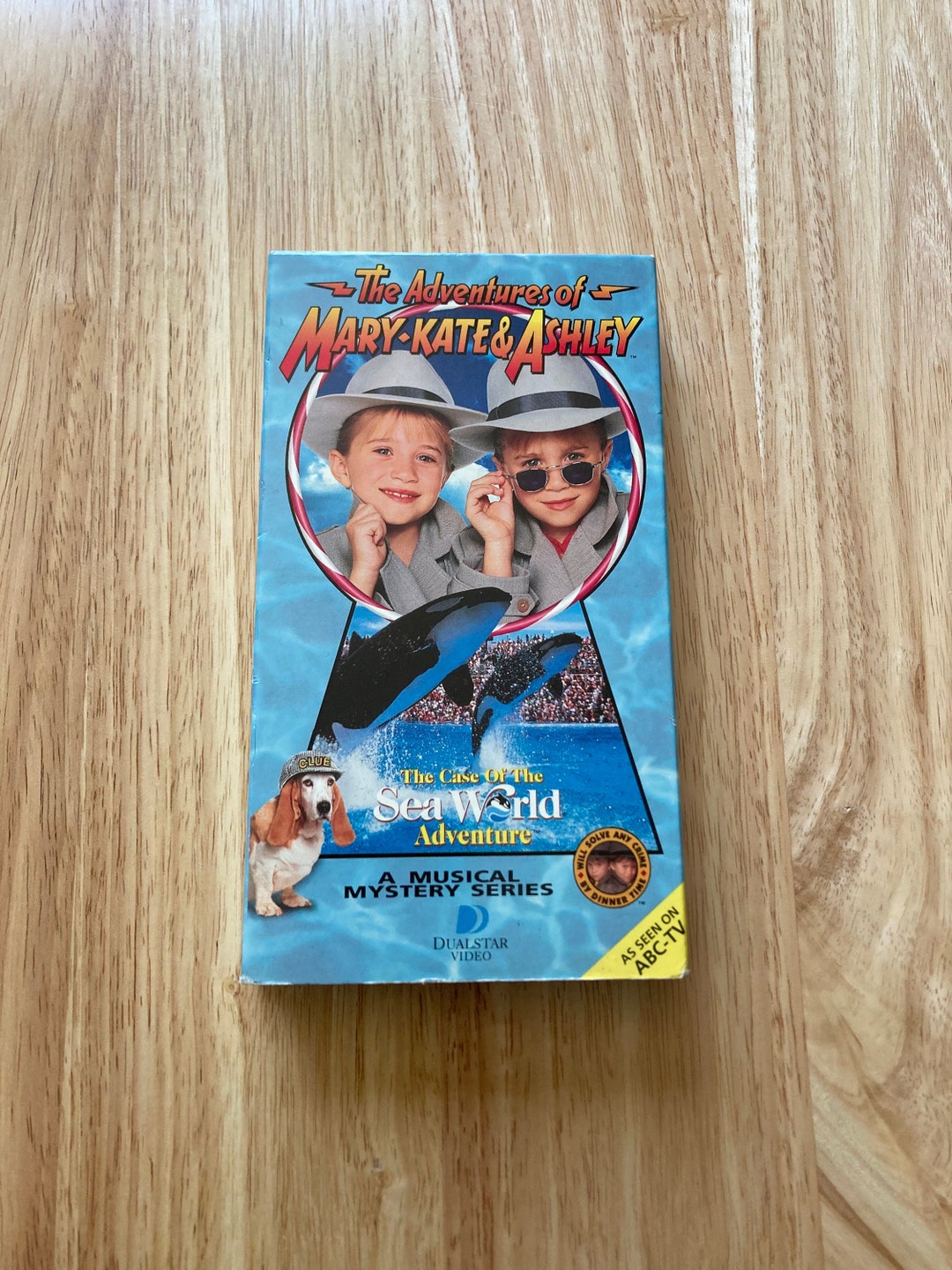The Adventures of Mary Kate & Ashley the Case of the Sea World ...