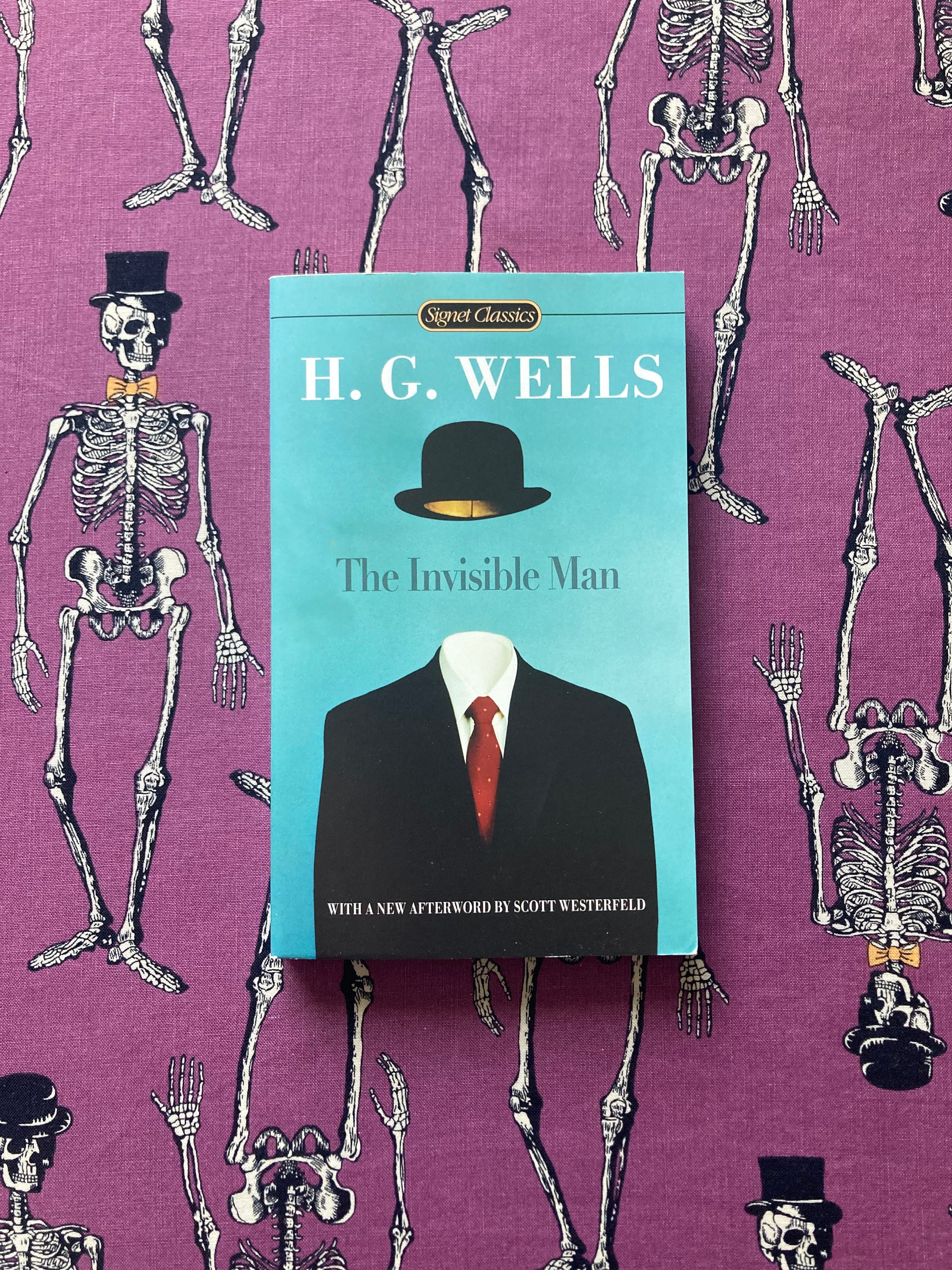The Invisible Man by H.G. Welles 2000s Signet Classics Paperback ...