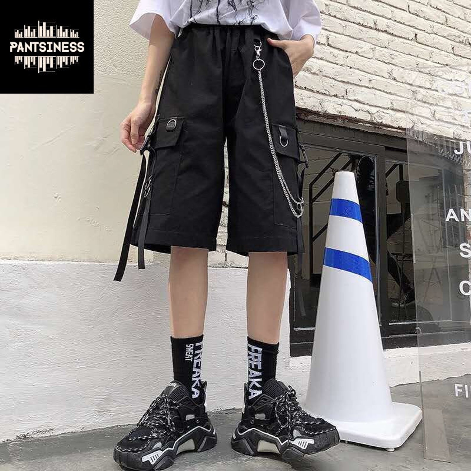 Casual Streetwear Chain Shorts, Steampunk Gothic Multi Pocket Shorts ...