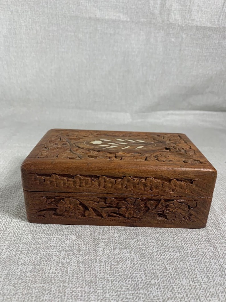 Hand Carved Wood Jewelry Box Vintage Carved Wood Box Flower Inlay ...