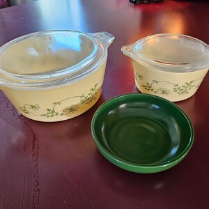 Three Pieces of Fun Green and Yellow Pyrex..so Pretty!...makes Cooking ...