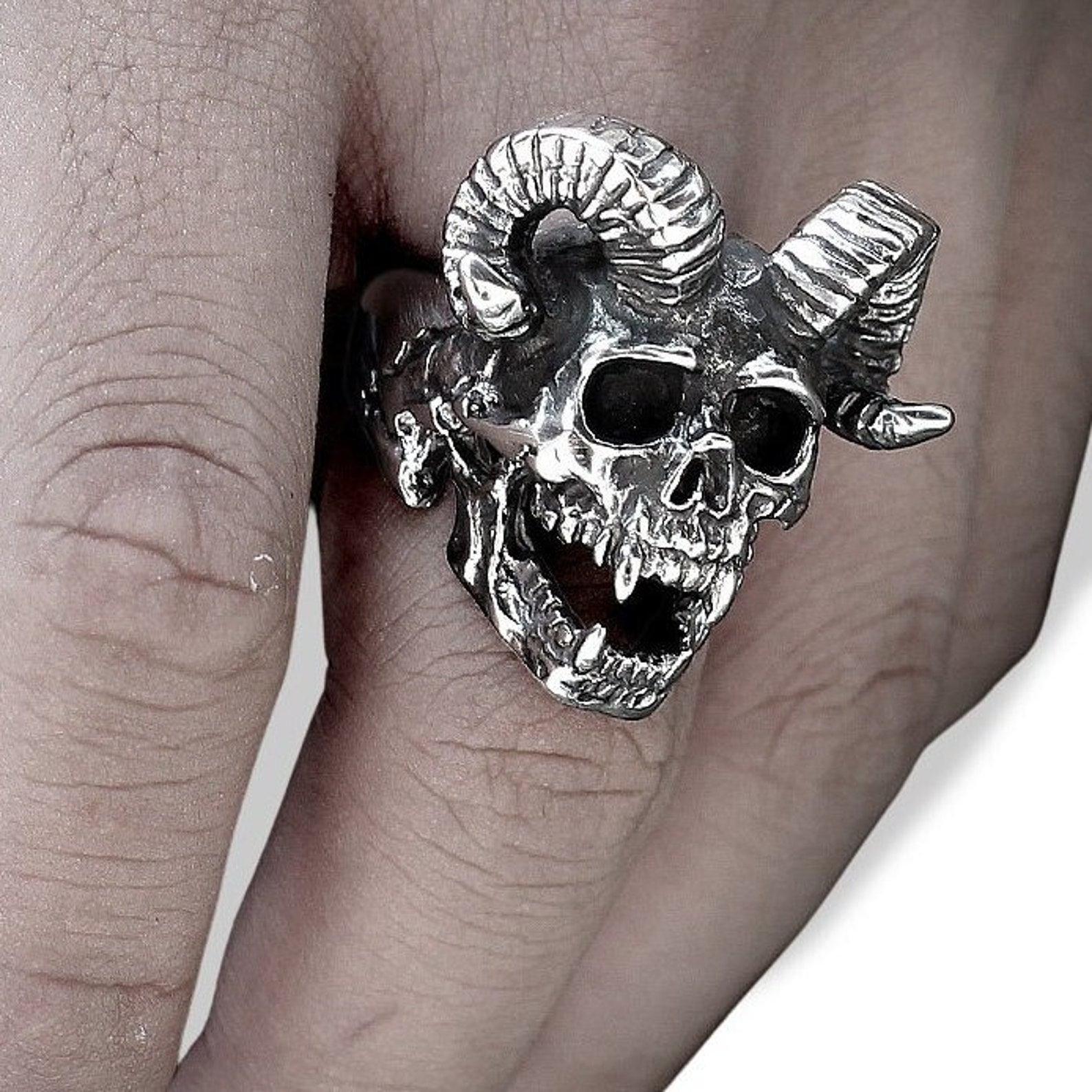 Skull With Horned Ring, Horn Satan Devil Demon Skull Ring, Demon Skull ...
