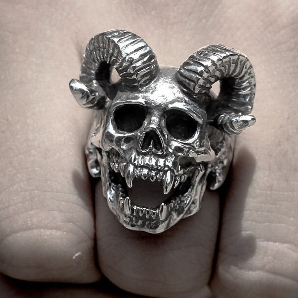 Skull With Horned Ring, Horn Satan Devil Demon Skull Ring, Demon Skull ...