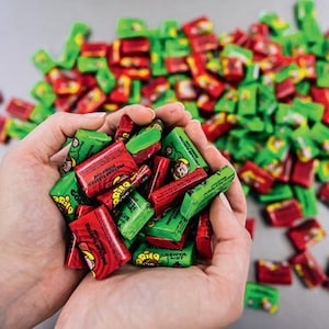 40 Chewing Gum Gorila Traditional Assorted Flavours Bubble Gum Candy ...