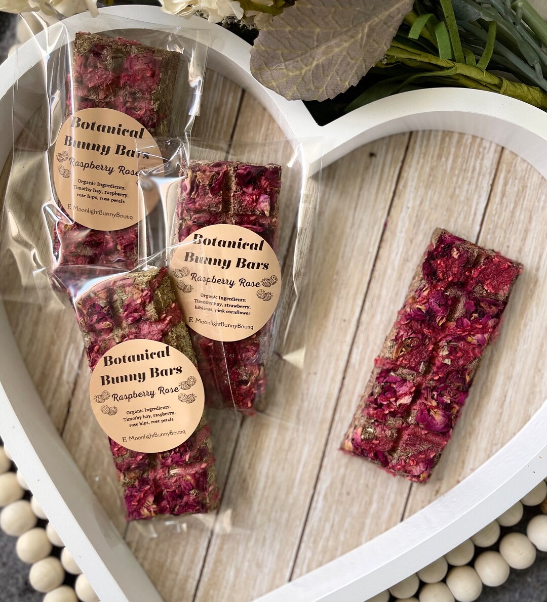 Botanical Bunny Bars Raspberry Rose OAT Freetimothy Hay Based Treats, Crunchy Snacks for Rabbits ...