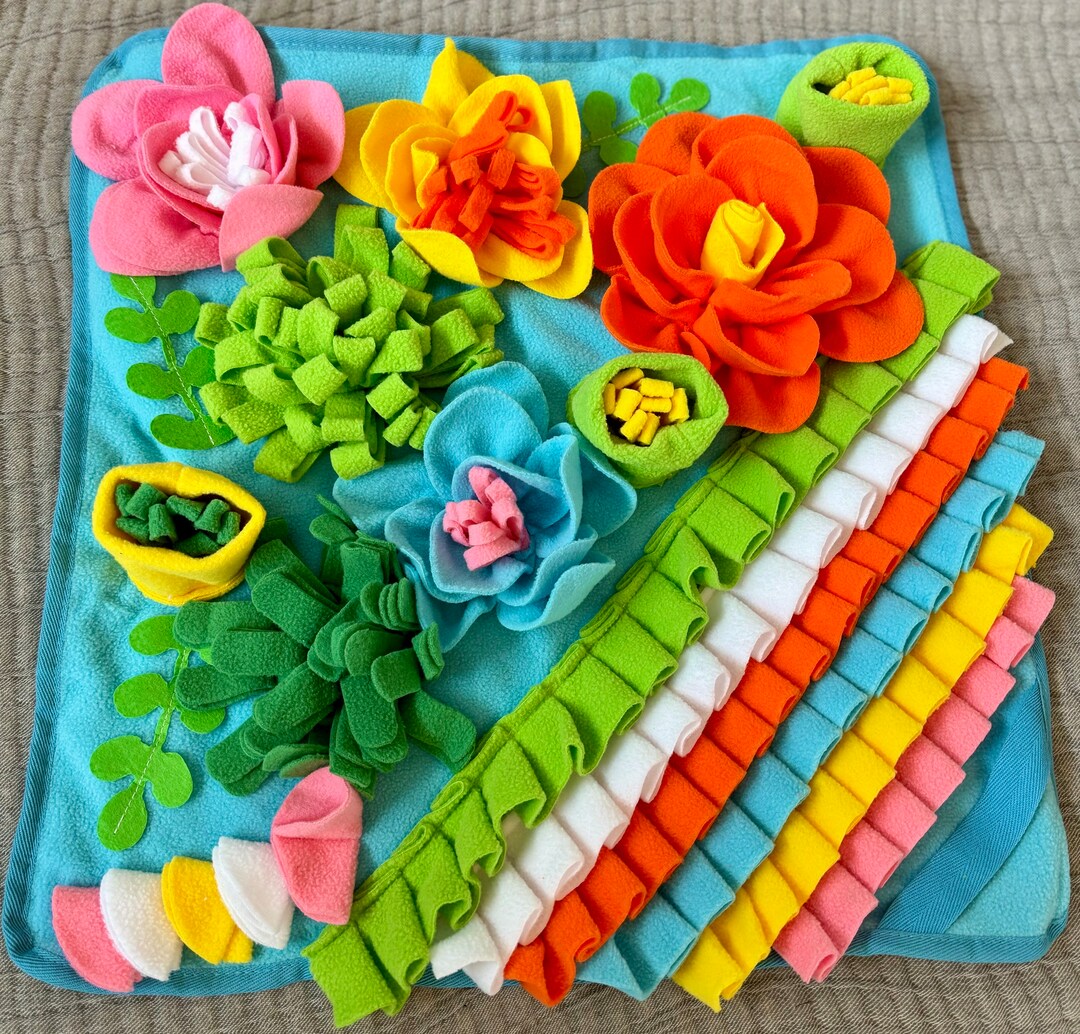Rainbow Flower Snuffle Mat Foraging Toy, Boredom Busting Enrichment for ...
