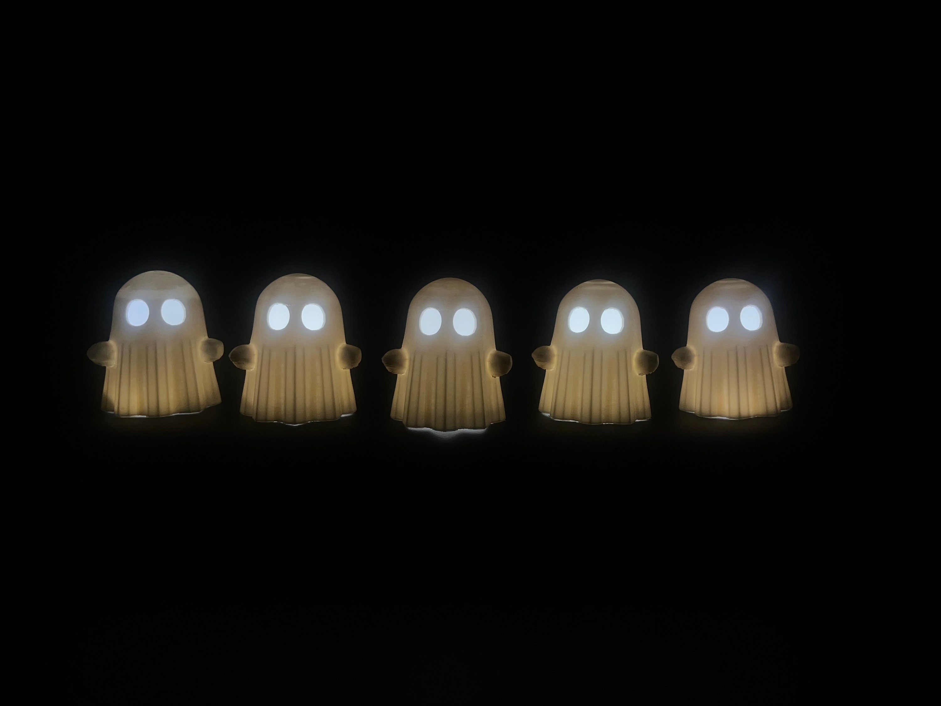 Ghost Light Halloween Ghost Statue Spooky Ghost LED Cute Ghost Light up ...