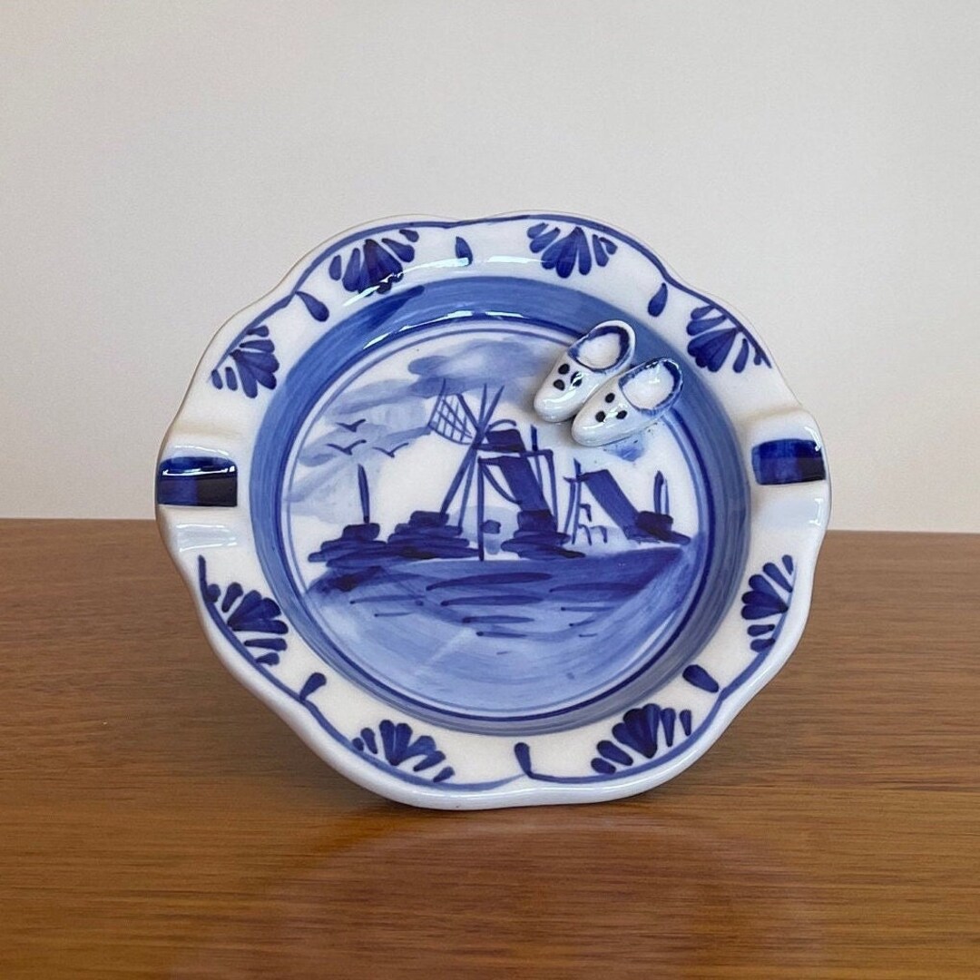 Vintage Delfts Blue Hand-painted Small Ashtray With 3D Clogs | Dutch ...