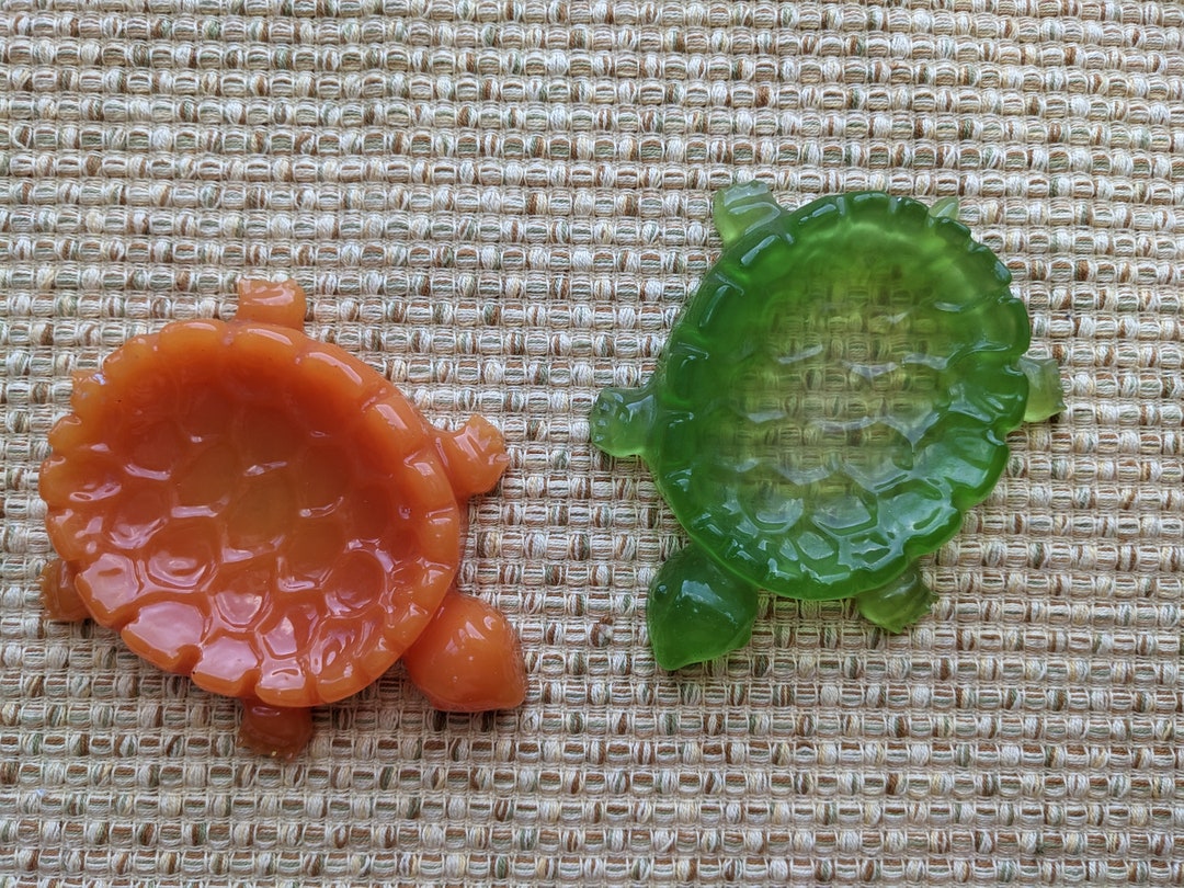 Two Bakelite Turtles Figures/trinket Holders One Orange and One Green ...