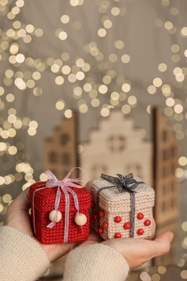 Mini Crochet Christmas Gift Box PATTERN, Small Handmade Holiday Gift ...