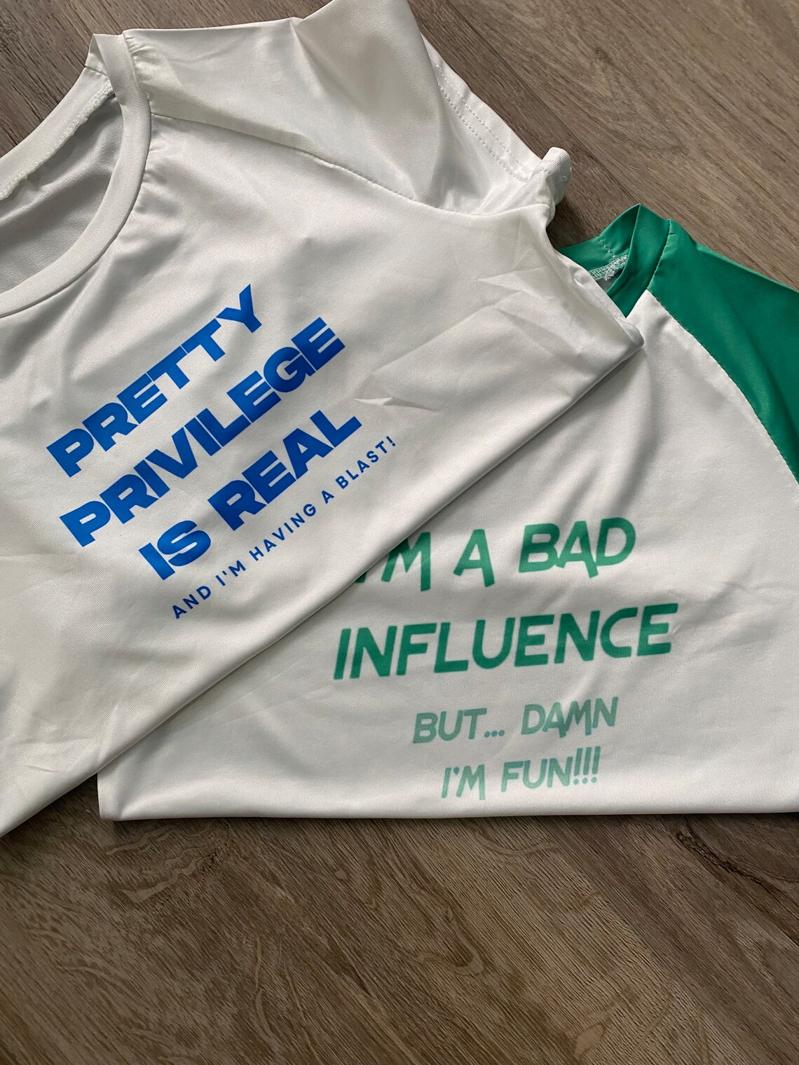 Pretty Privilege Baby Crop Tee Inspired Y2K Crop Top Trendy Graphic ...