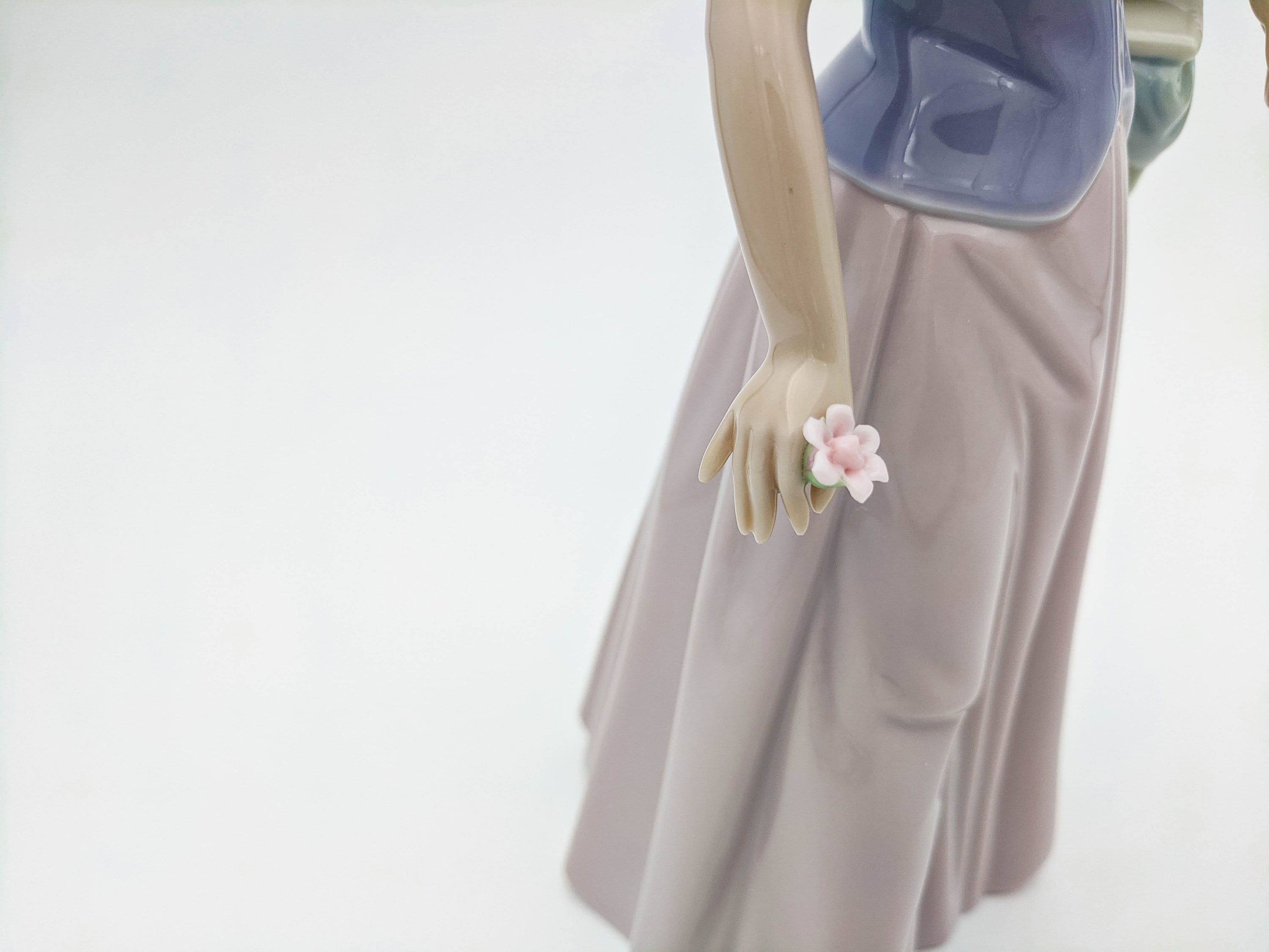 Special Event Limited Edition Lladro Figurine - “tailor Made” Number 6489, Retired After One ...