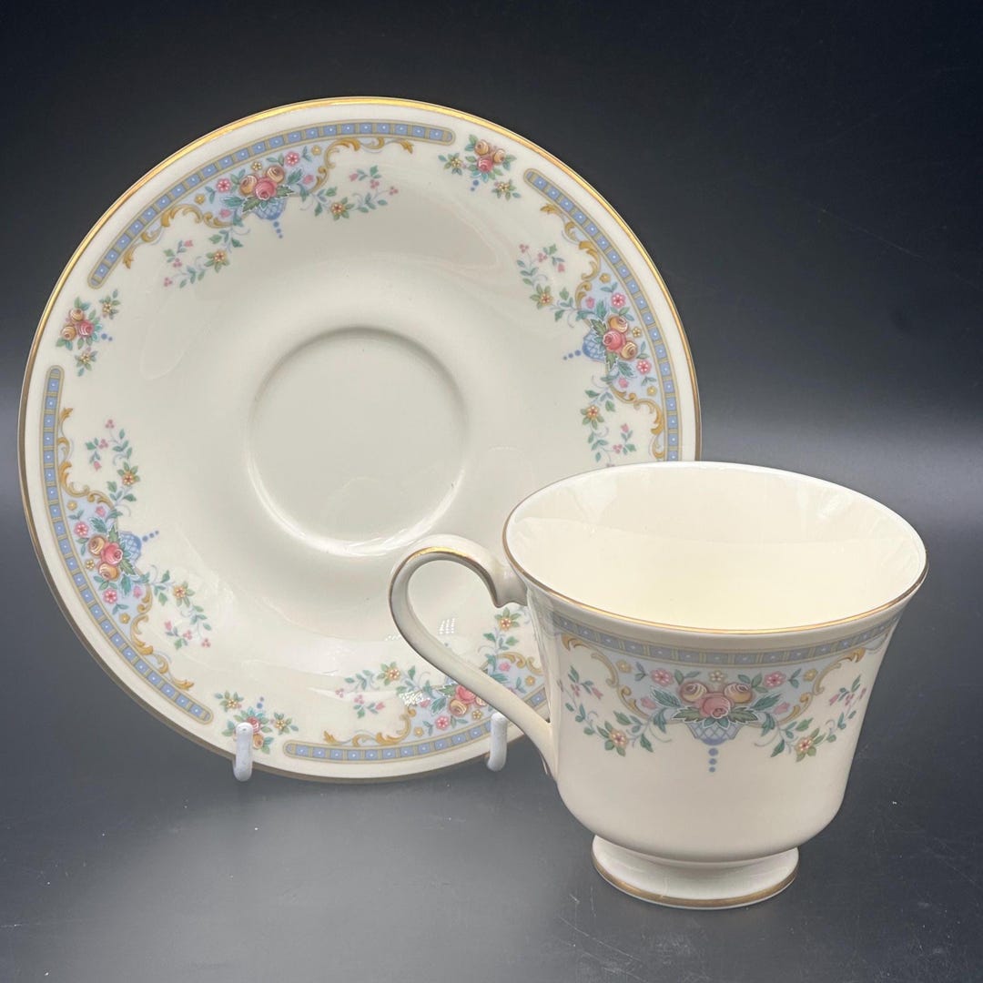 Royal Doulton the Romance Collection Juliet H 5077 Teacup and Saucer - Etsy