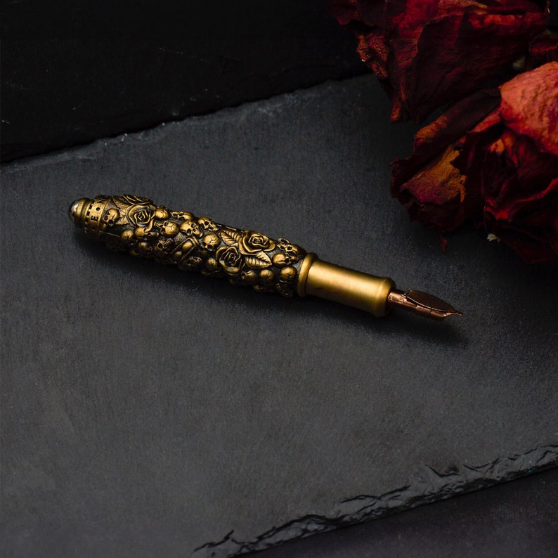Memento Mori Brass Skull Dip Pen, Unique Dip Pen for Calligraphy ...