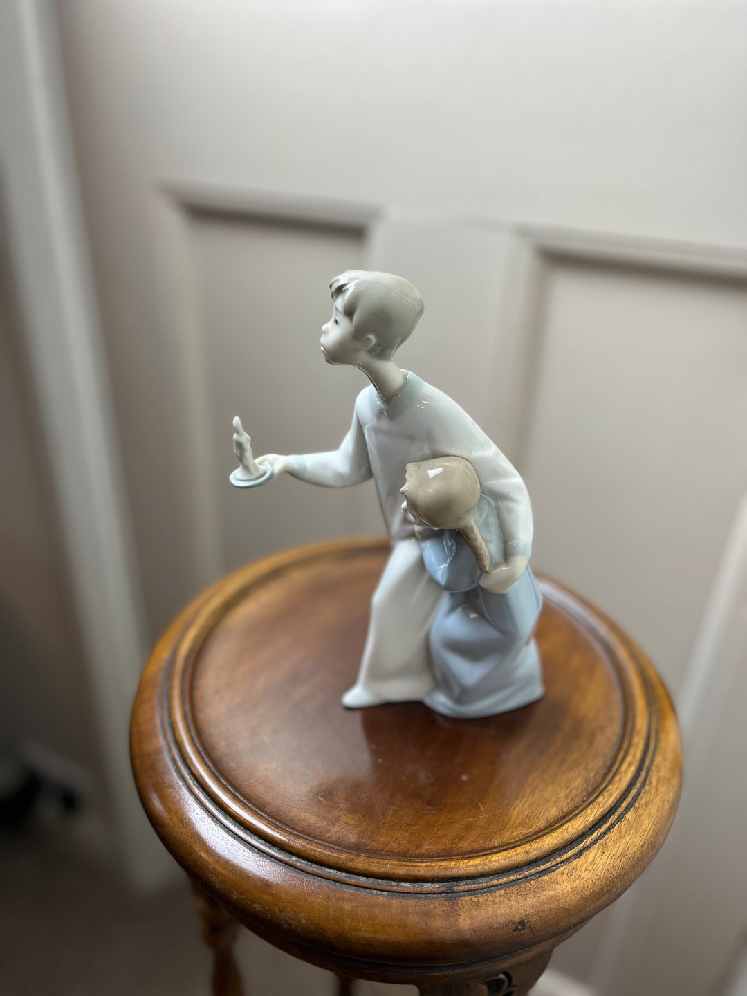 Lladro Figurine: Boy and Girl "i'll Light the Way" - Etsy
