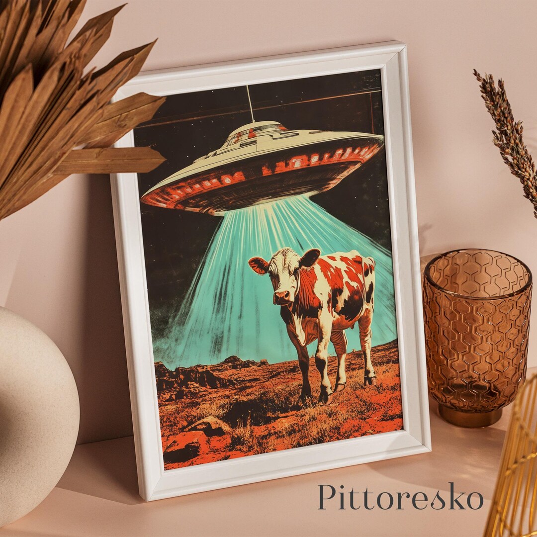 Digital Wall Art Alien Abduction of a Cow, 50s and 60s Vintage Style ...
