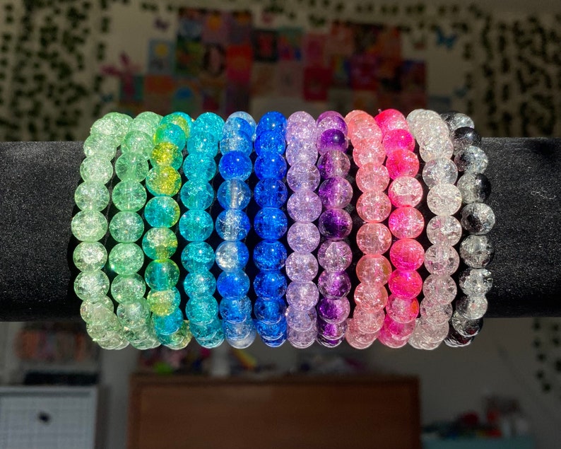 Crackle Glass Bead Stretch Bracelet | Stackable Summer Beaded Bracelet ...