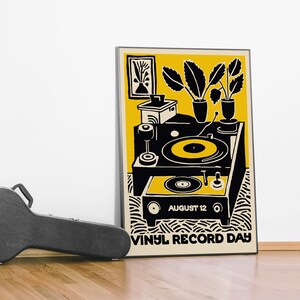 VINYL RECORD DAY Poster, Retro Turntable Vinyl Art, Music Memorabilia ...