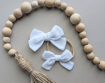 Little White Bow - Etsy