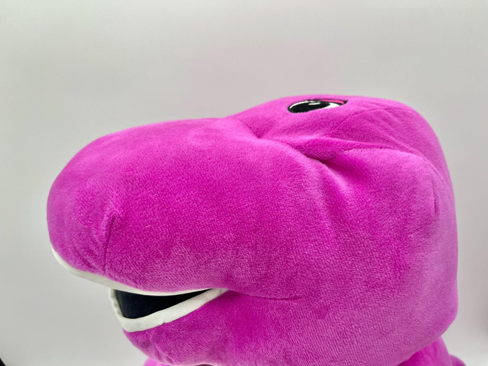 Fisher Price Jumbo 26" Barney Speak N Sing: Purple Dinosaur Plush Toy ...