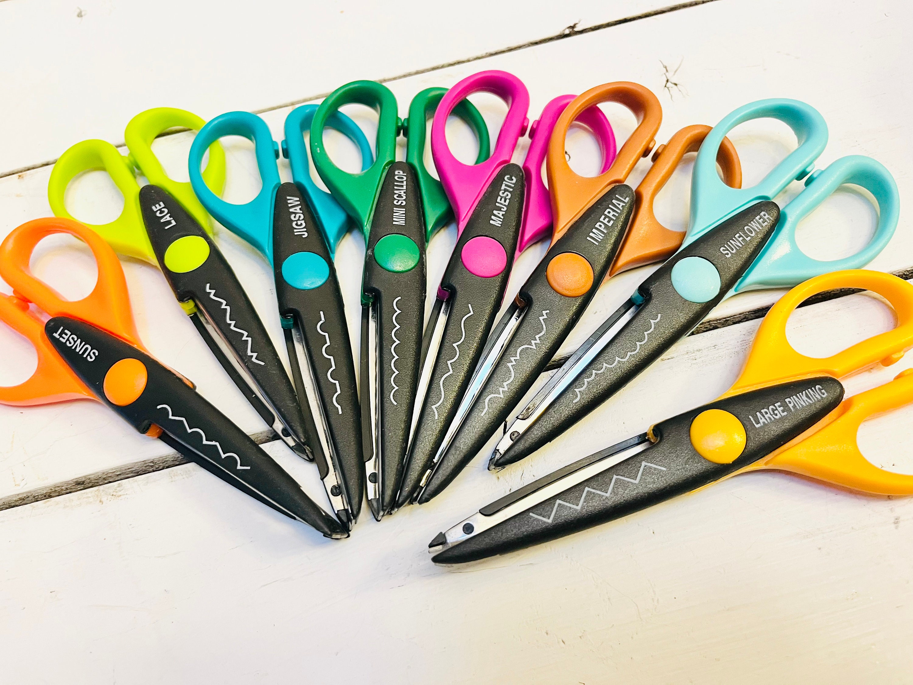FISKARS Paper Edger Scissors Set of 18 Patterns Cutting Crafts Supplies ...