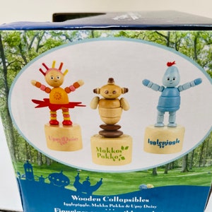 In the Night Garden Wooden Collapsible Figures - Iggle Piggle, Upsy ...