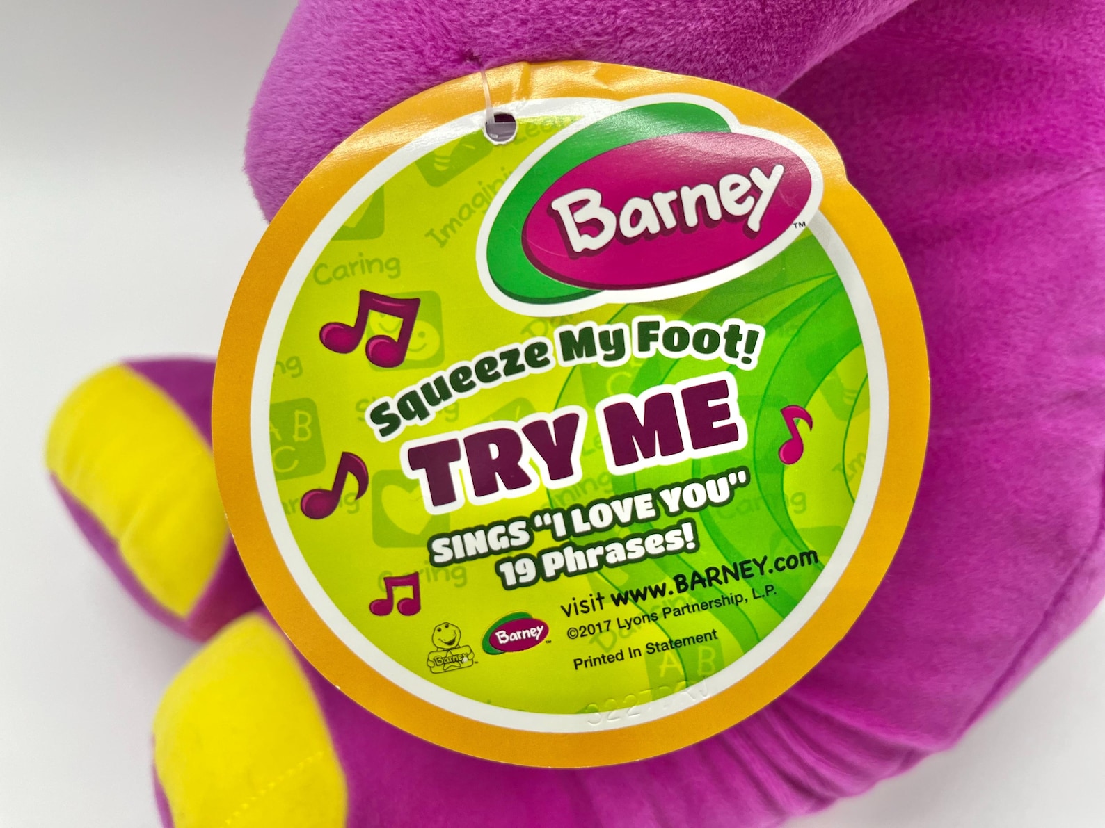 Fisher Price Jumbo 26" Barney Speak N Sing: Purple Dinosaur Plush Toy ...