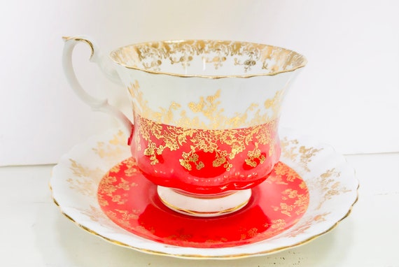 Royal Albert Bone China England 4396 Tea Cup Saucer Set Red - Etsy