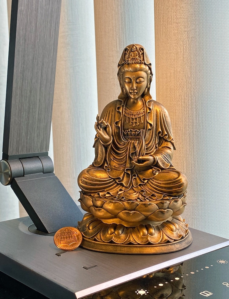 Statue of Kwan Yin, A.k.a. Bodhisattva of Compassion, Goddess of Mercy ...