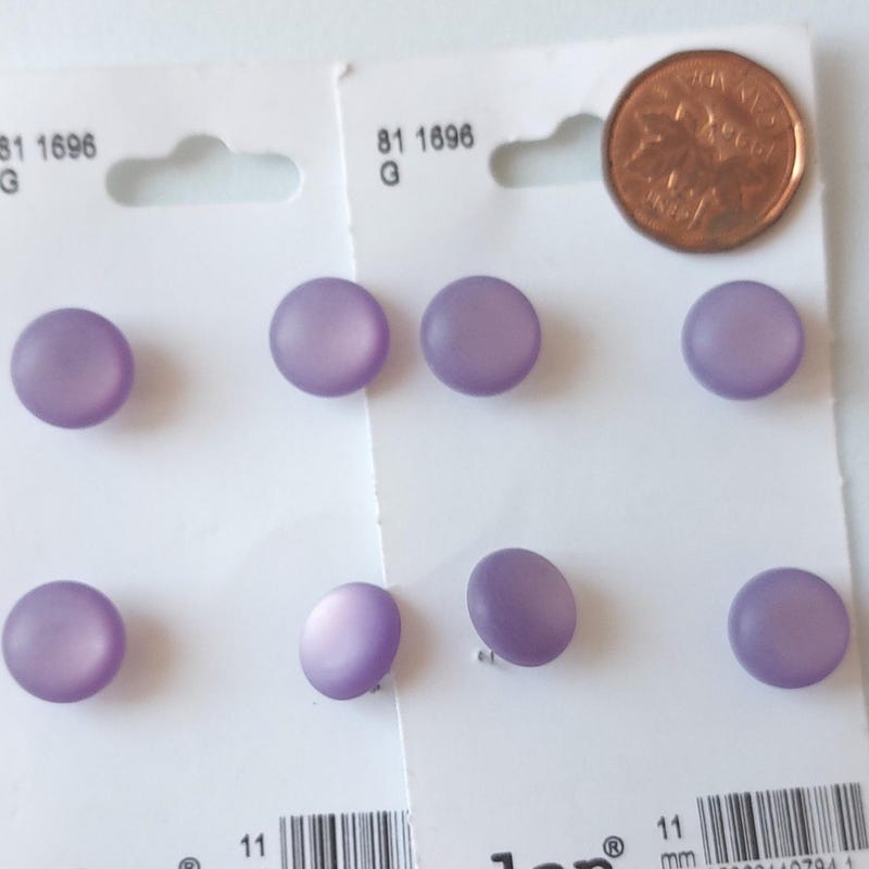 Light Purple Buttons - Etsy
