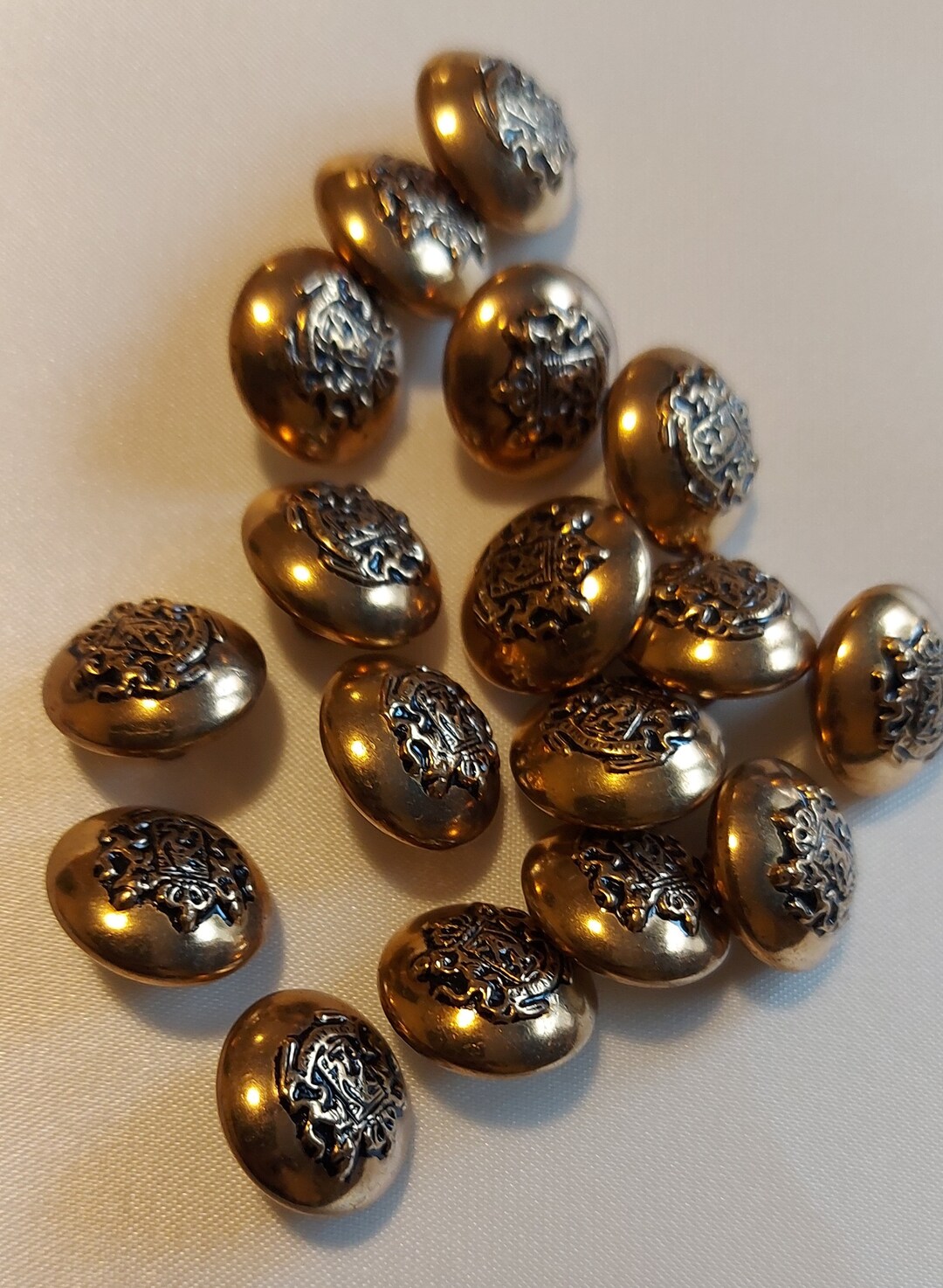 Gold Buttons, Lion and Crown Emblem, 15mm, Shanks - Etsy