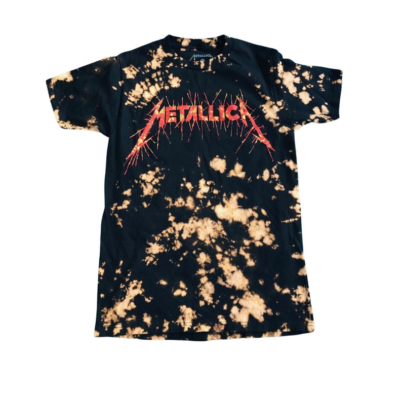 Metallica - Spiked Logo Reverse Dye T-shirt - Officially Licensed ...