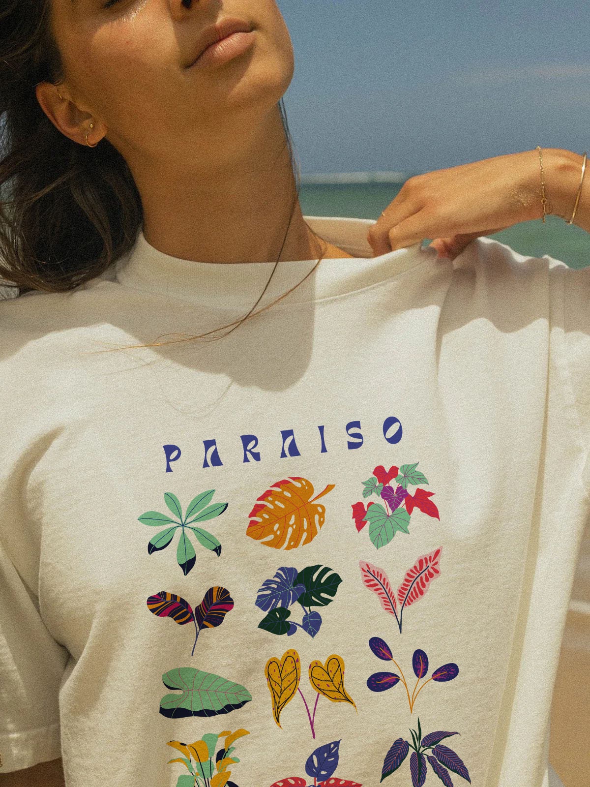 Tropical Paraiso T-shirt - Vintage Bird of Paradise Graphic Tee, Soft ...