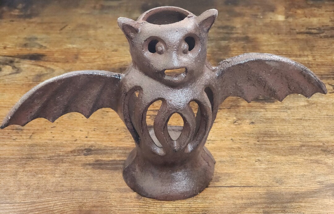 Vintage Cast Iron Bat Lamp - Gothic Home Decor - Antique Accent Piece ...