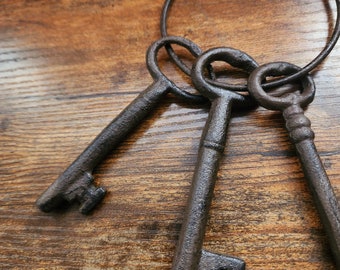 Large Vintage Cast Iron Jailhouse Keys set of 6 - Etsy