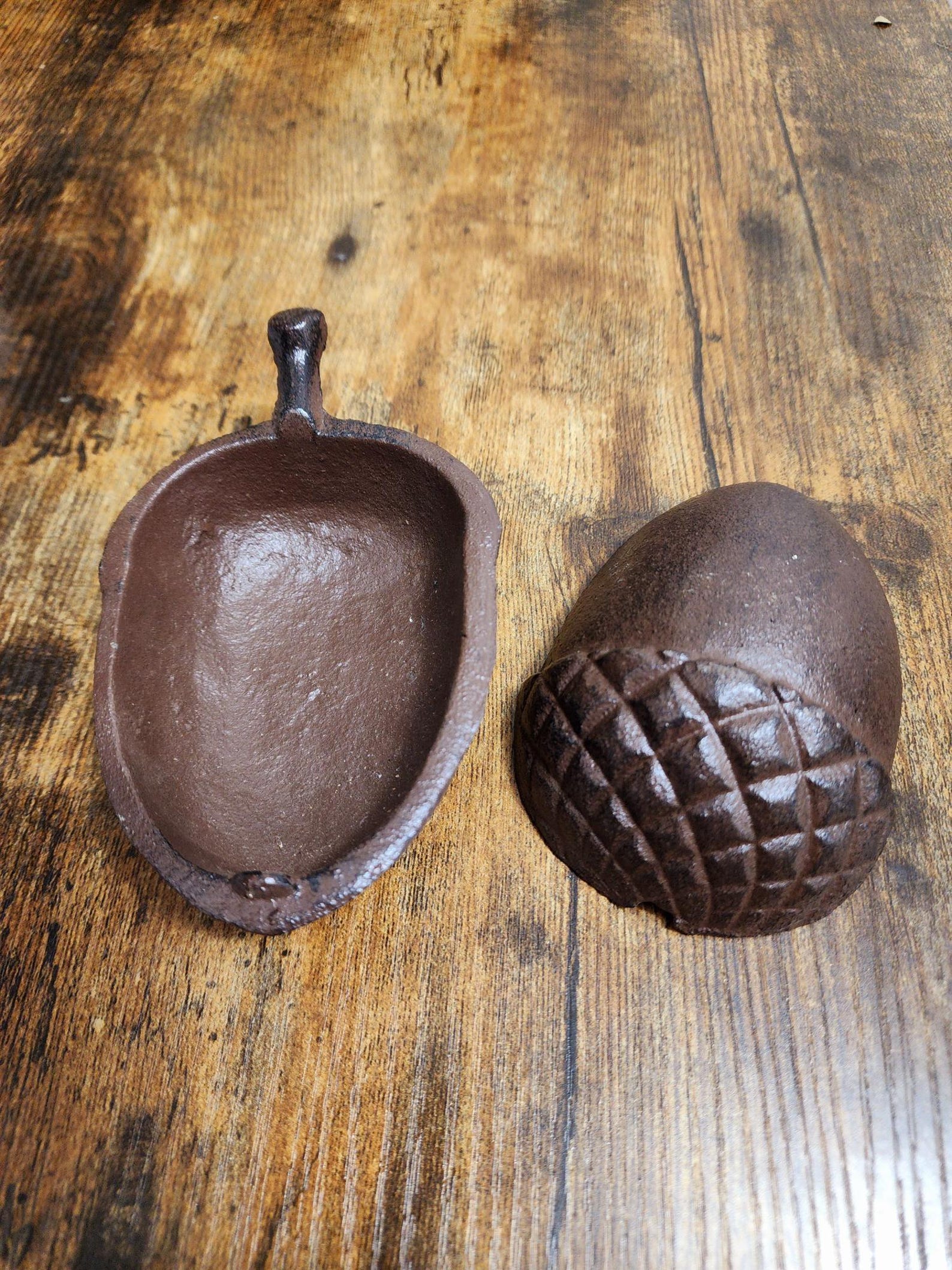 Vintage Cast Iron Acorn Box - Etsy