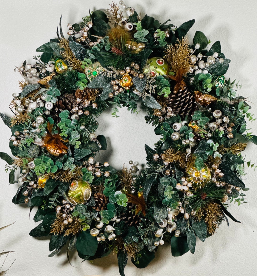 Christmas Wreath Featuring Vintage Green Push Pin, Glass Clip Bird ...