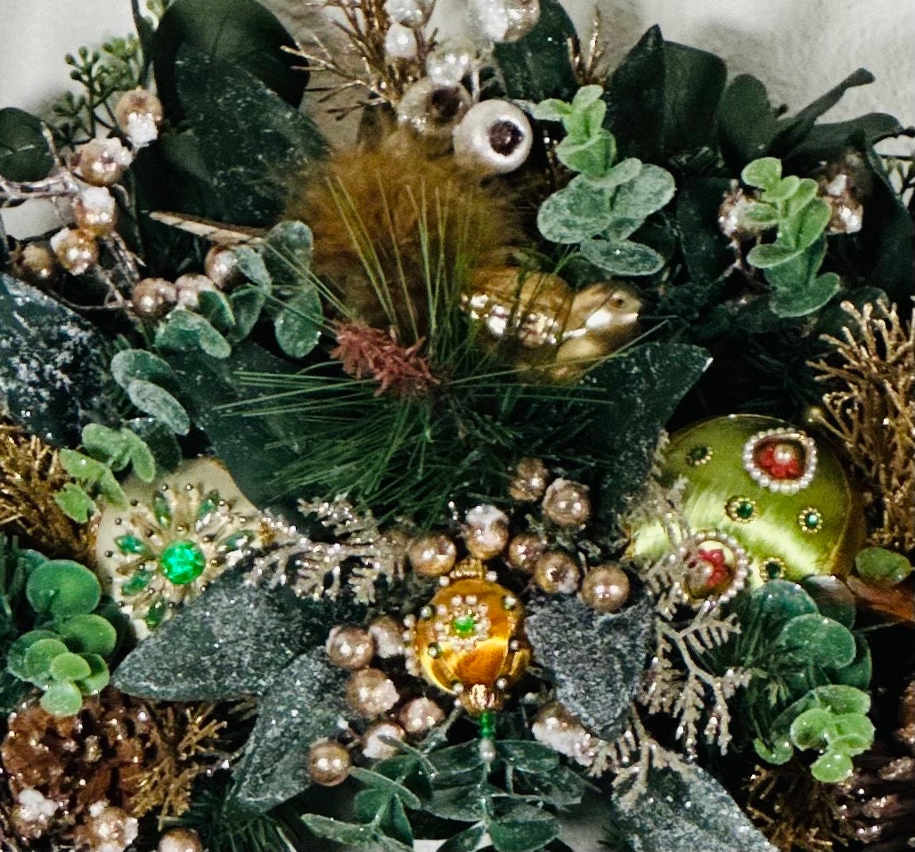 Christmas Wreath Featuring Vintage Green Push Pin, Glass Clip Bird ...