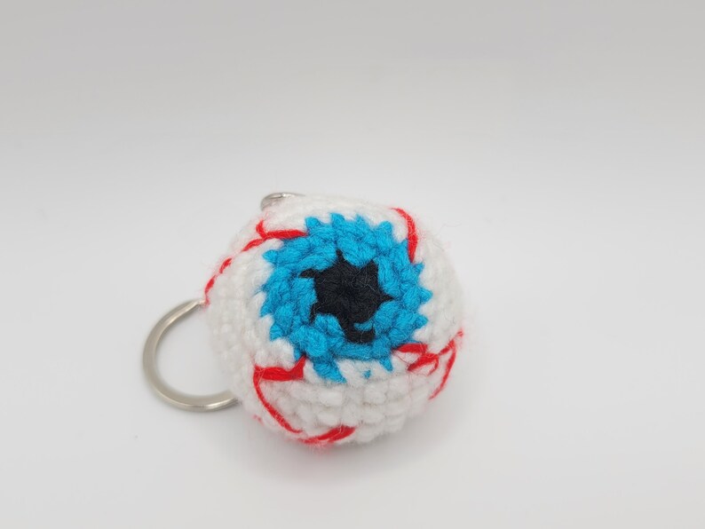 Halloween Crochet Keychain Pattern: Jack O Lantern, Ghost, Cat, Eye ...