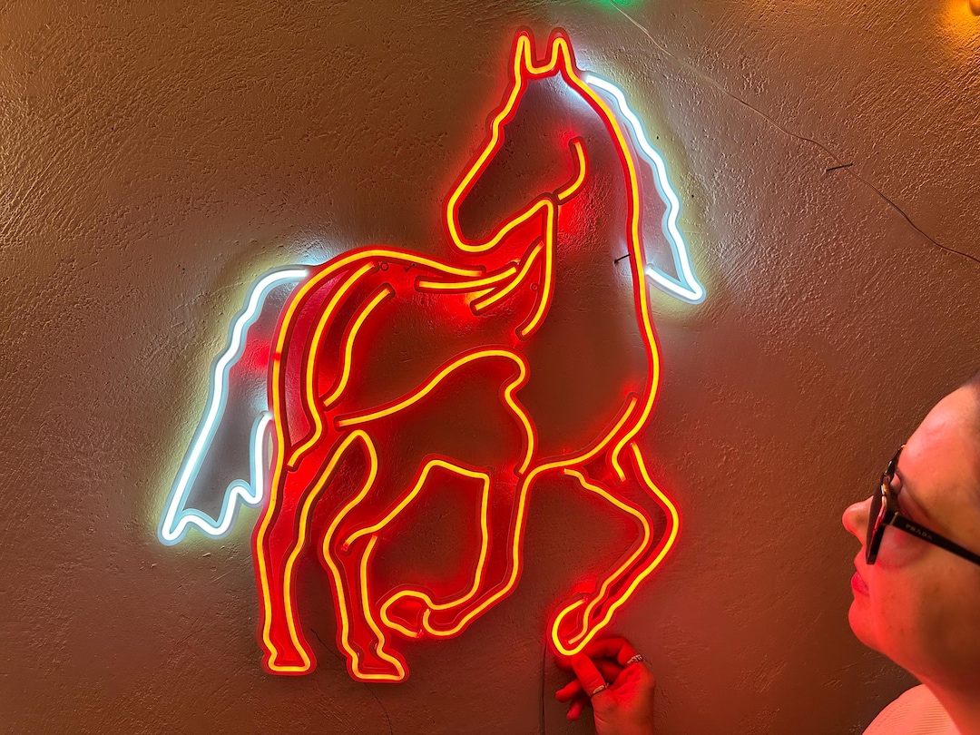 Horse Neon Sign - LED Neon Metal Wall Art for Equestrian Lovers ...