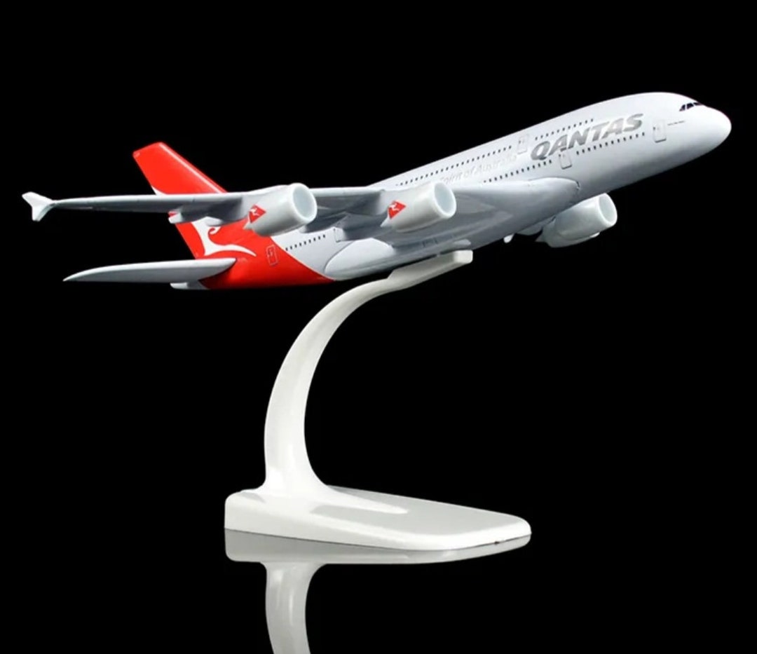 Qantas Airways AIRBUS A380 Airplane Model 1:400 Metal Decor Display for ...