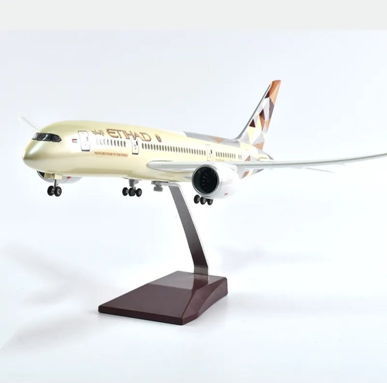 Etihad Boeing 787 Dreamliner Airplane Model 1:144 Metal Decor Display ...