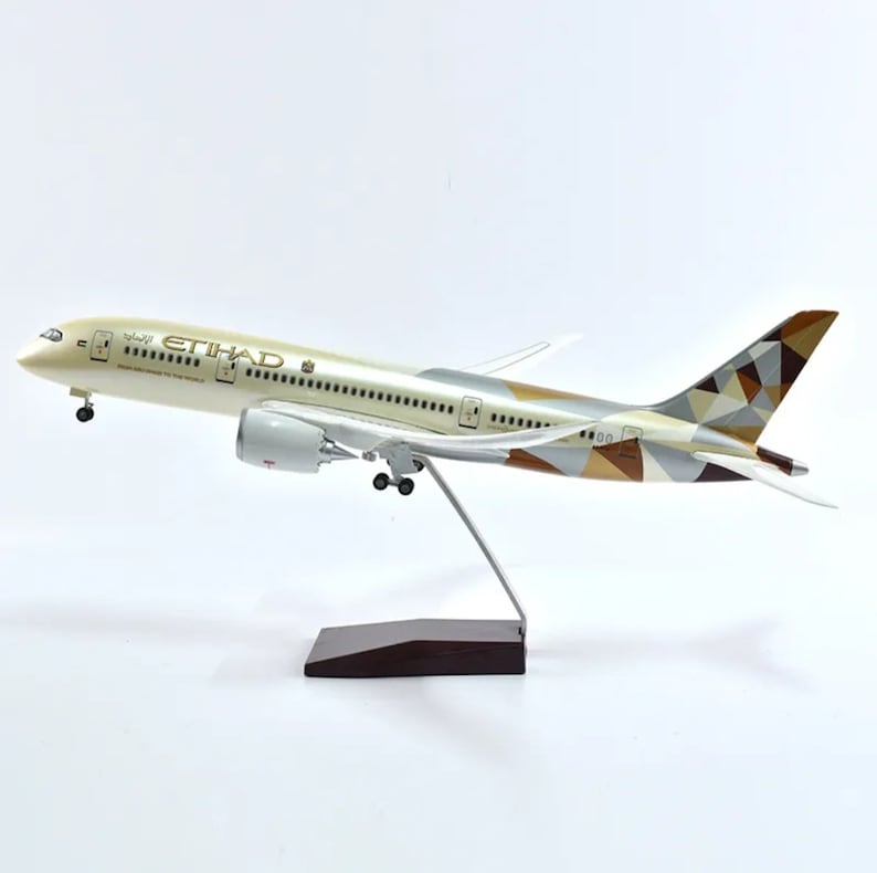 Etihad Boeing 787 Dreamliner Airplane Model 1:144 Metal Decor Display ...