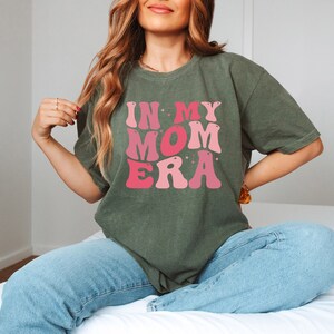 Retro in My Mom Era T-shirt, Mother Era Tee, Mother's Day Gift for Her ...