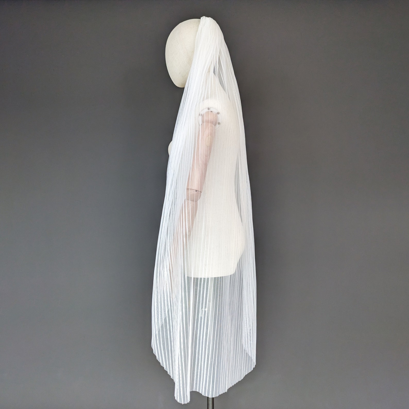 Accordion Tulle Wedding Veil - Ivory Soft Pleated Tulle, Single Tier ...