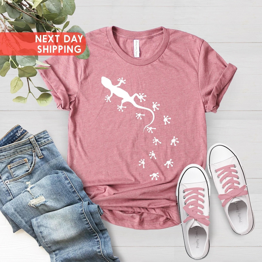 Cute Lizard Shirt, Lizard T Shirt, Animal Lover Shirt, Lizard Tee ...